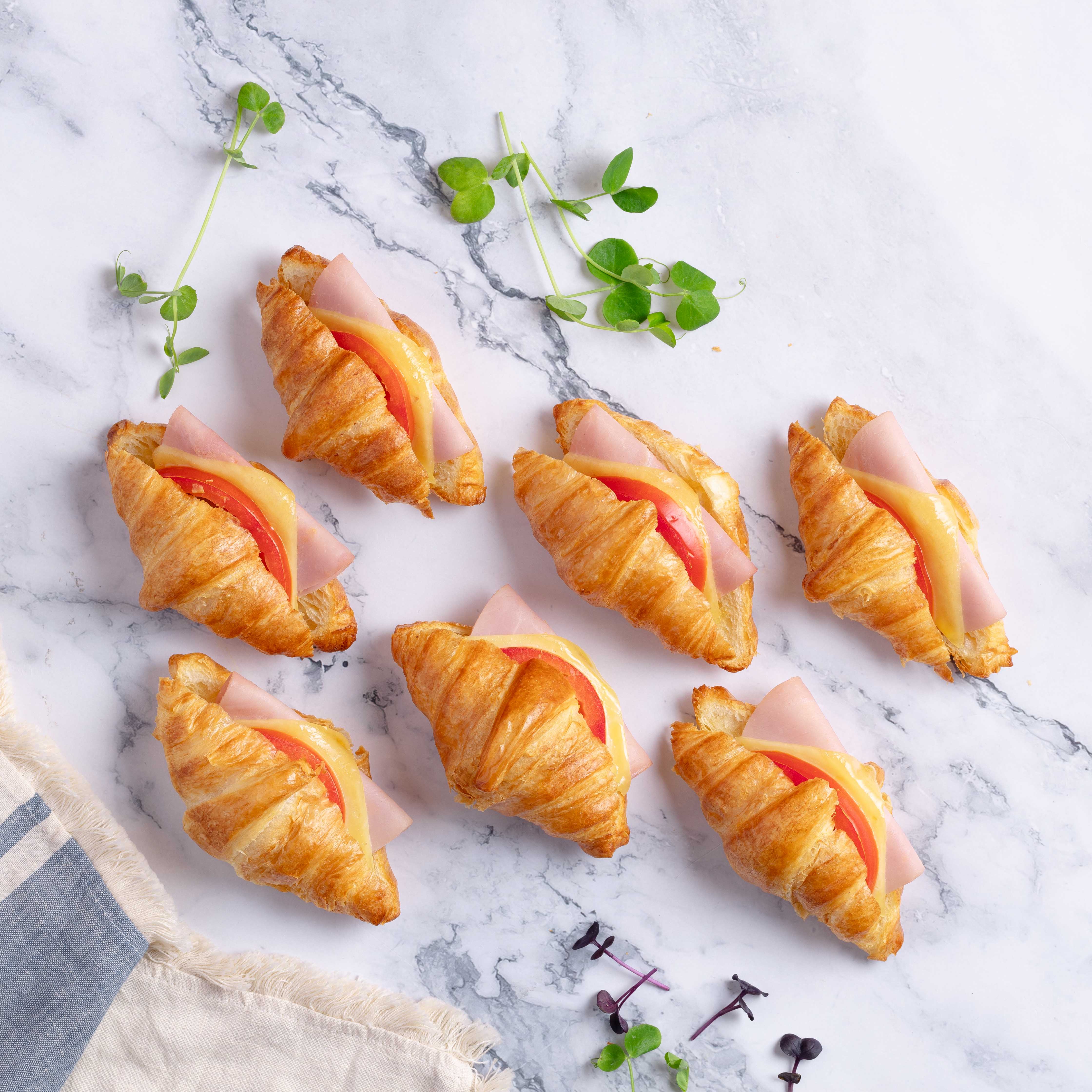 Mini boston ham, cheese & tomato croissants