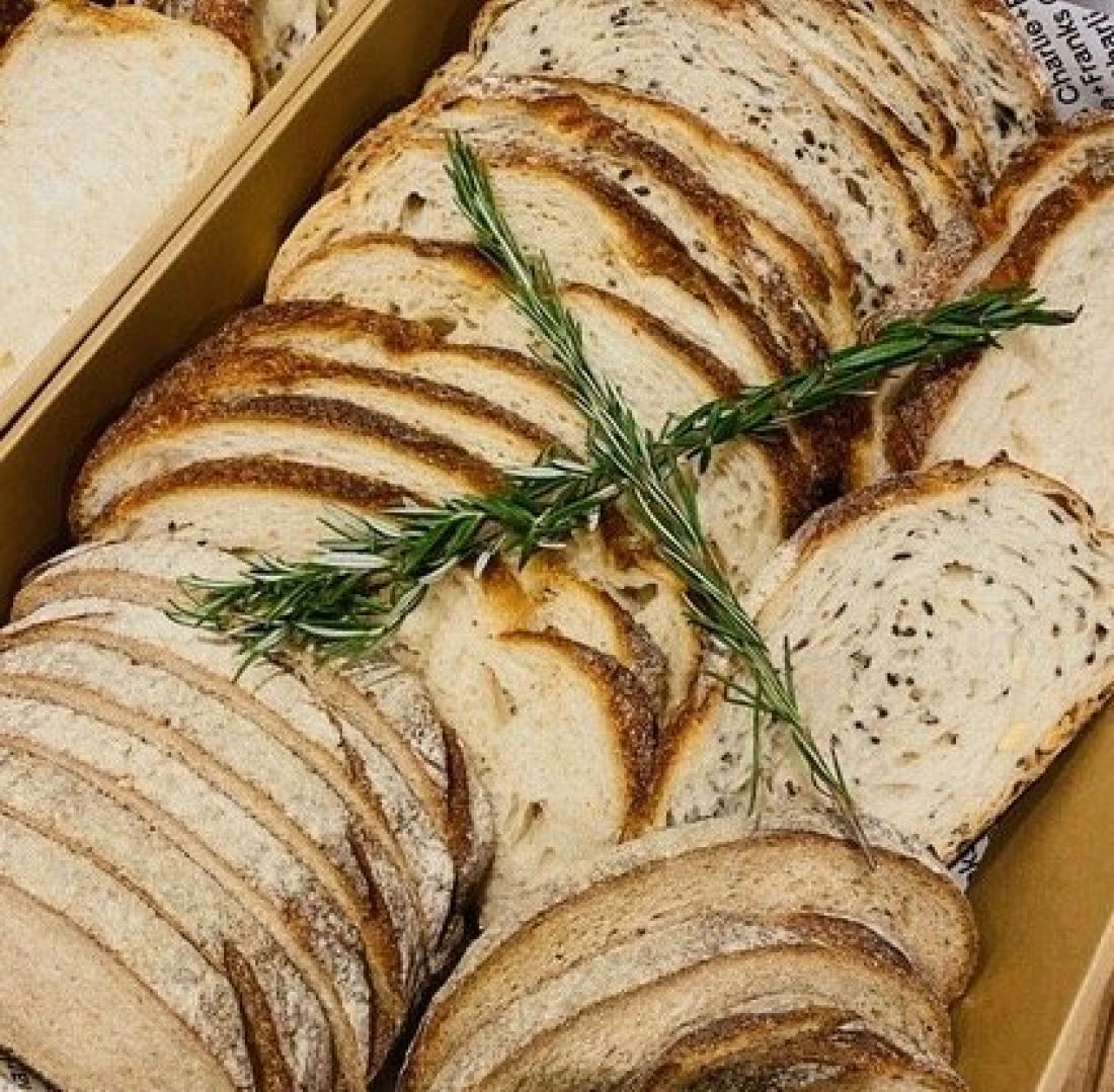 BREAD - Sourdough bread (2 slices per portion)