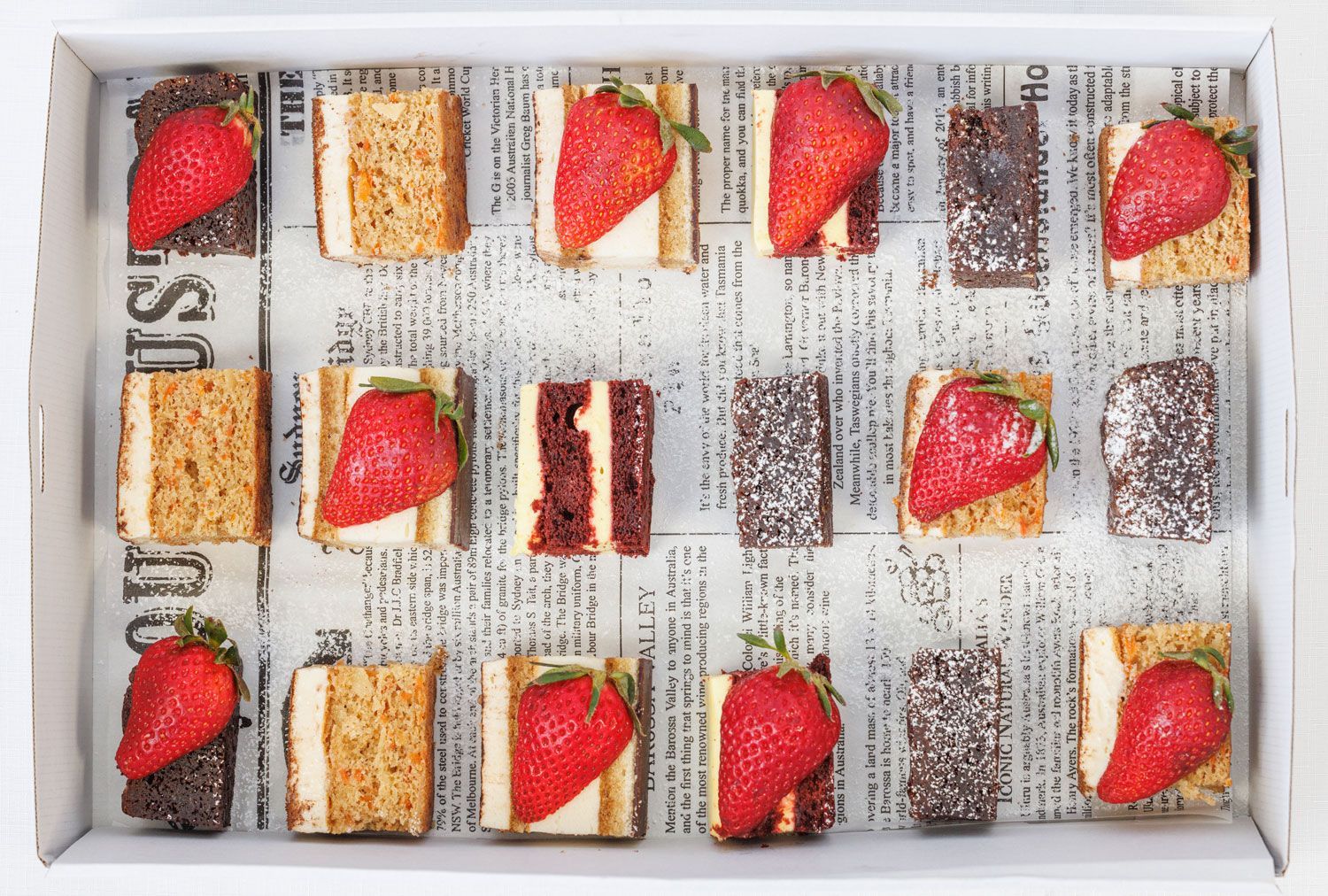 Petit Fours, Mini Cake Box