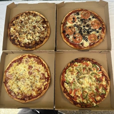 Pizzas 12 inches - 6 slice per pizza